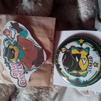 UNDERTALE YELLOW Holographic 9 Piece Vinyl Sticker Pack, Water ...