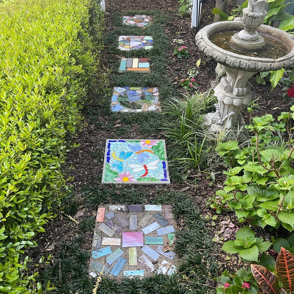 Butterfly Alights Butterfly Flower Mosaic Stepping Stone 14 Inch Round ...