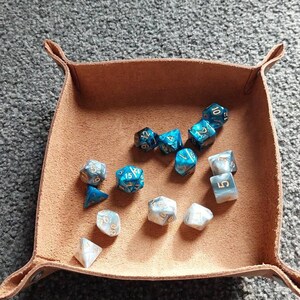 Scroll of Rolling, DND Dice Rolling Tray, Leather Rolling Mat With ...