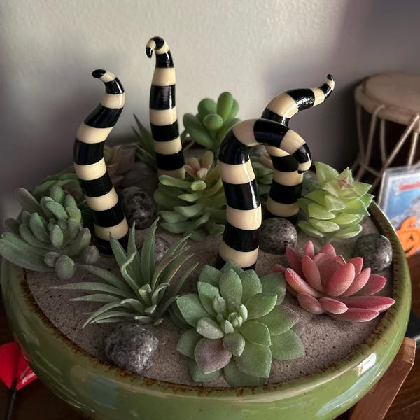 MADE to ORDER Glow in the Dark Sandworm Tails - Beetlejuice Inspired ...