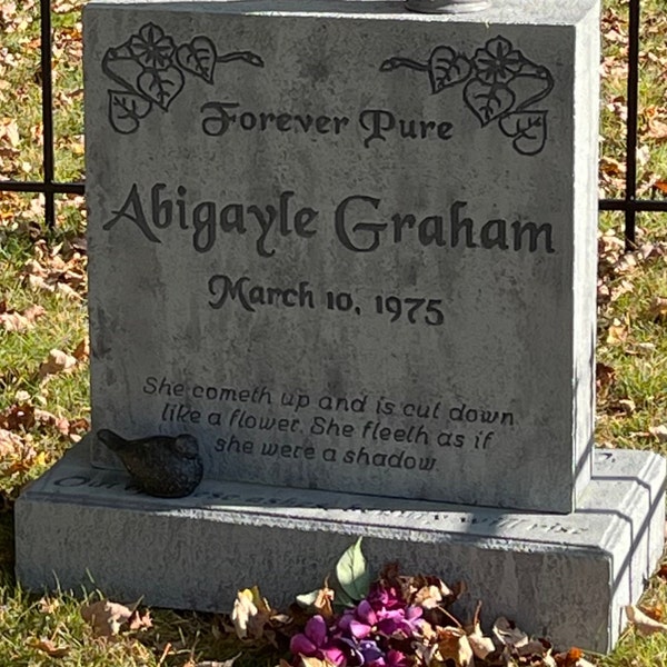 Evil Soul Studios LIFE SIZE Vintage Series Rest Gently Tombstone ...