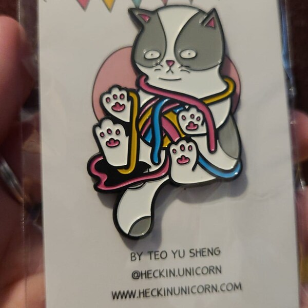 Pansexual Kitten Cat LGBT Pride Pin — Minimalist Pride LGBT Pan ...
