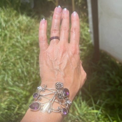 Hammered Meteorite and Guitar String Black Tungsten Ring Tungsten ...