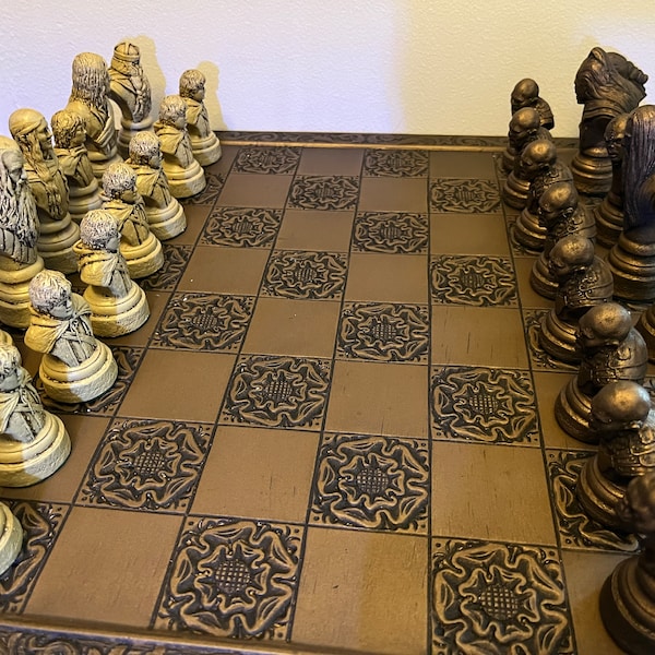 Lord of the Rings Chess Set - LOTR Chess Set Handmade Made to Order ...