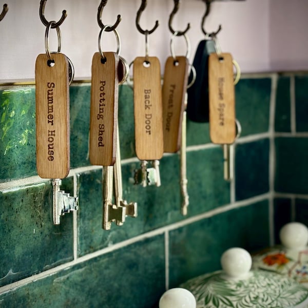 Personalised Oak Keyring, Custom Key Fob, Door, Shed Garage, Flat ...