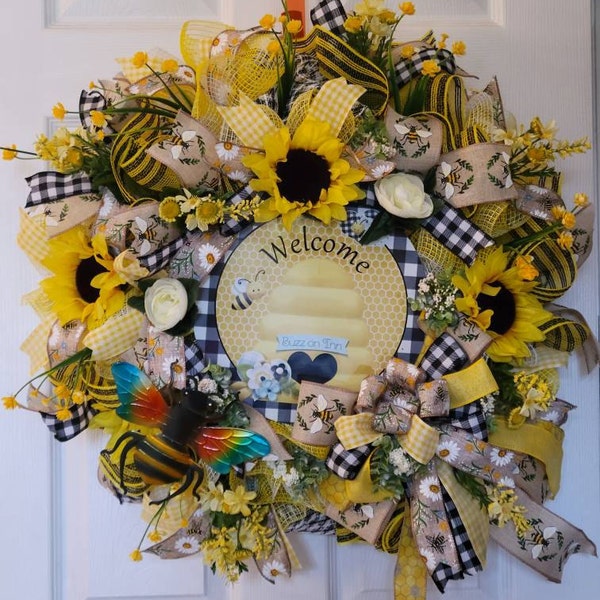 10" Round Bee Welcome Wreath Sign, Summer Wreath Sign, Personalize It ...