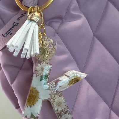 Custom Purple Flower Resin Keychain, Personalized Pressed Dried Floral ...