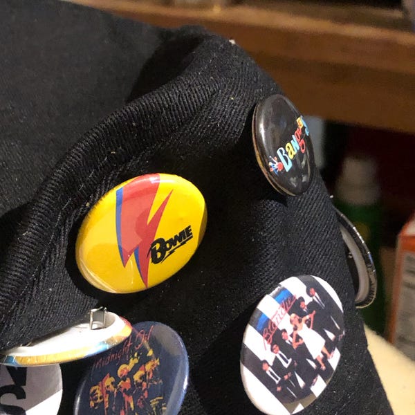 2000s Grunge, Emo Band Pins, Custom, Badges, Alternative, Punk, Music ...