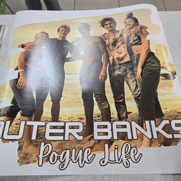 Custom Circle Buttons, Birthdays, Parties, Christmas, Gifts, Favors ...