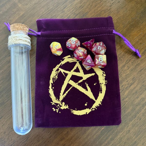 Polyhedral Dice Set of 7 With RPG Fantasy Potion Flask | Dice Holder ...