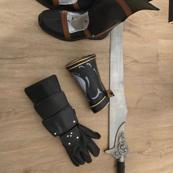 The Legend of Zelda: Tears of the Kingdom Leather Sword Arm Bracer - Etsy