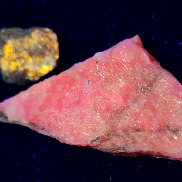 Phlogopite and Diopside “starry Night” - UV Fluorescent Minerals From ...