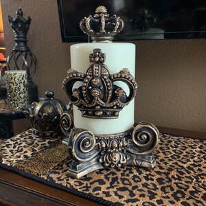 Large Crown Candle Pin - Etsy