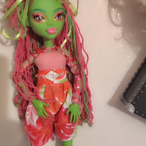 Basic Doll Top & T-shirt Sewing Pattern | Fits Monster High, Barbie ...