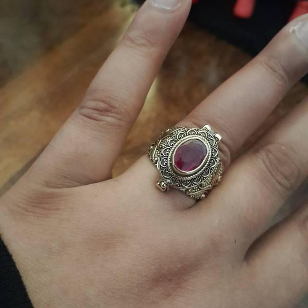 Poison Ring, Adjustable Ring, Black Onyx, Round Gemstone, Pill Box Ring ...