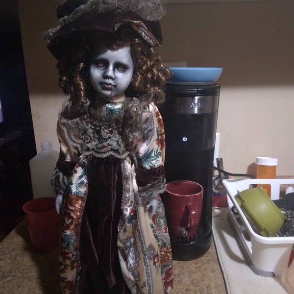 Odd Old Fashioned Doll With Wonky Eyes Spooky Doll Weird Doll Macabre ...