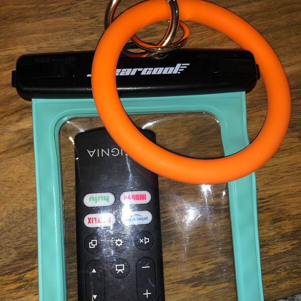 Silicone Bangle Keychain, Key Holder, Silicone Bracelet Wrist Strap ...