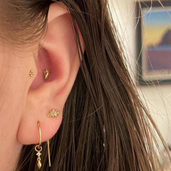 14K Solid Gold Hinged Clicker Hoop Belly Button Hoop Huggie Hoop ...