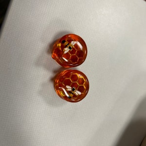 Honey Bee Plugs 19mm-25mm With Bee's Honeycombs, Dripping Honey, Pair ...