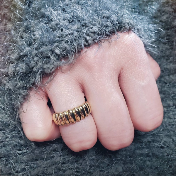 Statement Ring, Gold Ring, Fluted Ring, Minimalist Ring, Ribbed Ring ...