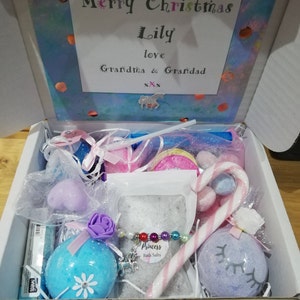 Teenage Pamper Gift Box Relaxation Set / Mini Pamper Me/ Teen - Etsy UK