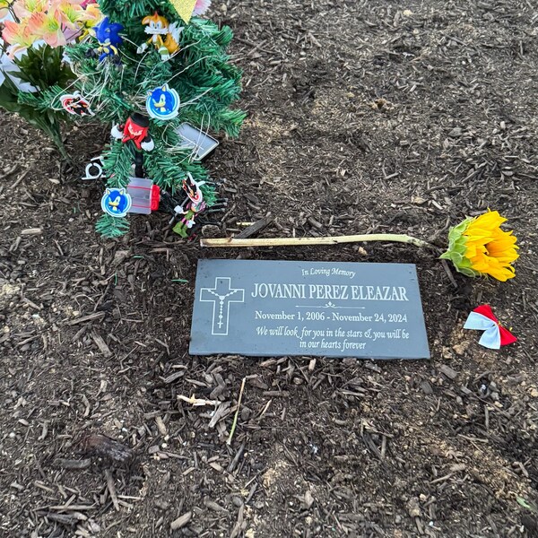Memorial Stone Gray Slate for Mom Dad, Personalized in Loving Memory ...