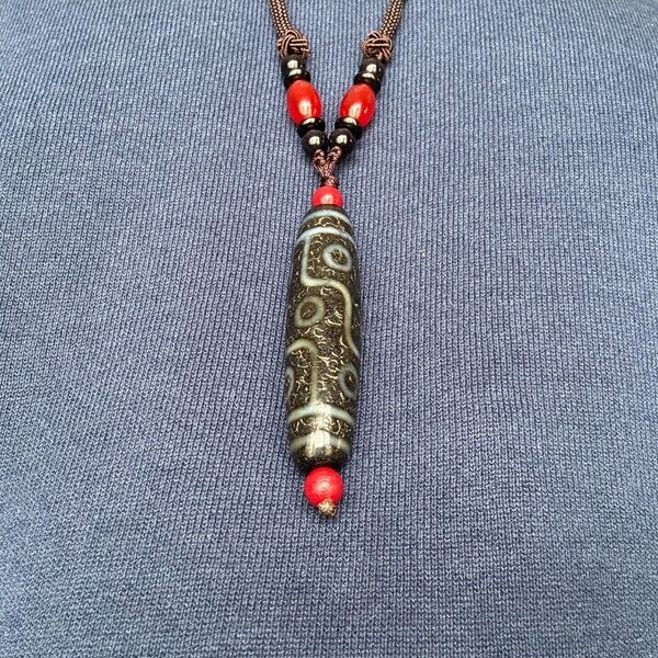 Tibetan Red Dzi Bead Amulet Pendant: Lotus Master, 3 Eyes (56.5mm) - Etsy