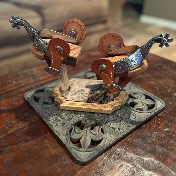ENGRAVED RED OAK Trophy Spur Display Stand - the Perfect Display Piece ...