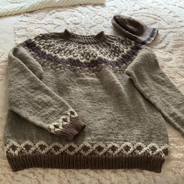 Sweetheart - Icelandic Lopapeysa Pattern | Knitted Wool Sweater Heart ...