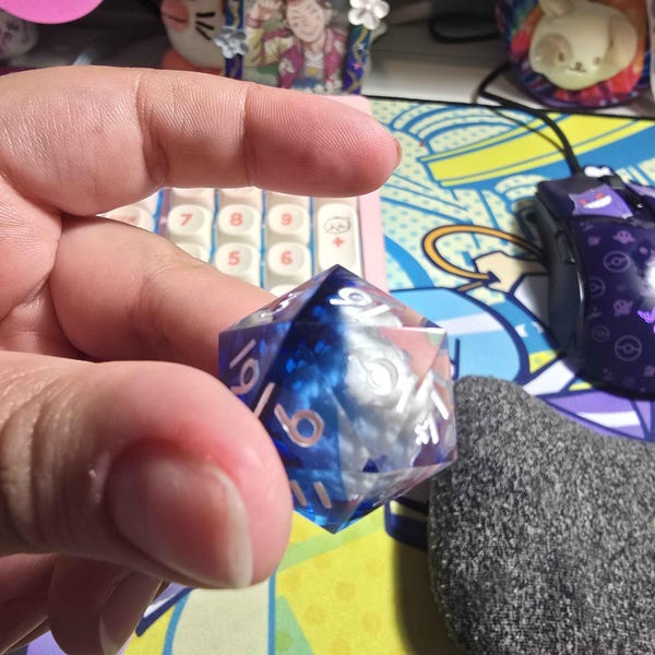 Blue Sky Hymnal - Gradient Cloud Dice, Handmade Resin Sharp Edge Dnd ...