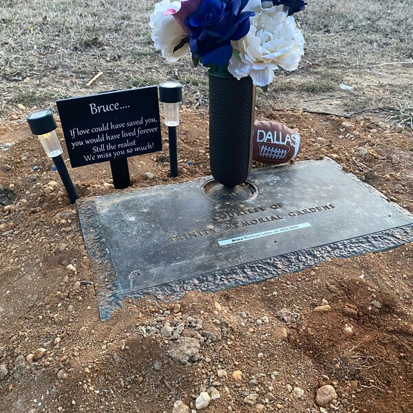 Engraved Memorial Graveside Sign: Personalized Remembrance Plaque - Etsy