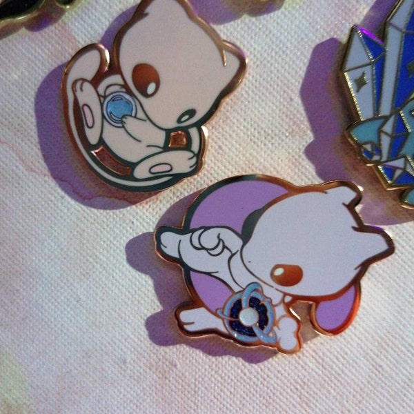 Mew & Mewtwo Enamel Pin - Etsy