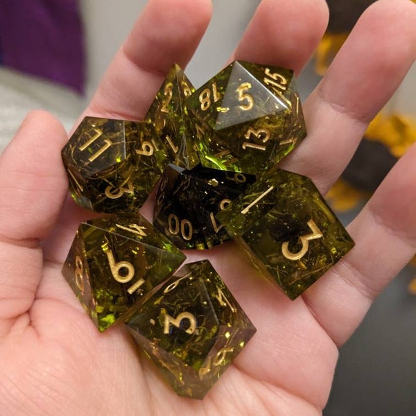 Massy Rock Moss, Real Moss, Green Polyhedral Sharp Edge Dnd Gem Dice ...