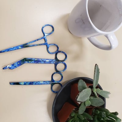 Vet Tech Veterinary Technician Nurse Paw Paper Coated Bandage Scissors ...