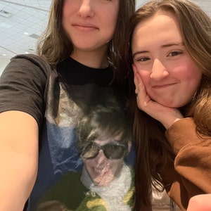 Louis Tomlinson Movie Theatre Selfie Meme T-shirt Cursed One - Etsy