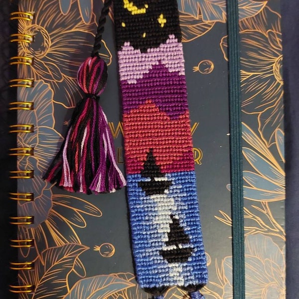 Greek Wave Friendship Bracelet, DMC Embroidery Floss, Hand-knotted ...