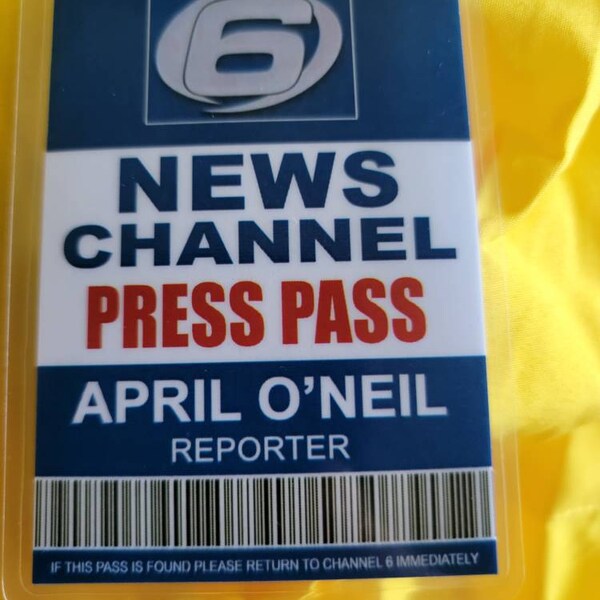 Resident Evil R.P.D. Leon S. Kennedy Officer Plain Prop Replica Badge ...