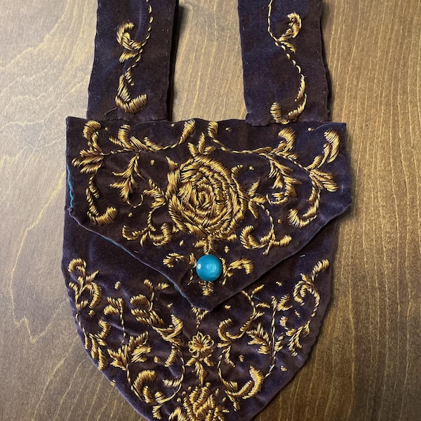 Custom Two Tone Embroidered Medieval Chapeau a Bec/bycocket/robin Hood ...