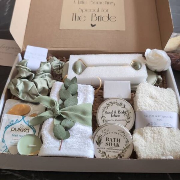 Bride-to-be Spa Gift Set - Sage Green Luxury Goodies for Relaxation ...