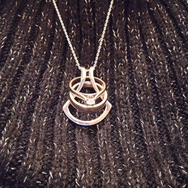 Three Rings Sisters Necklace, 3 Entwined Circles, Triple Ring Necklace ...