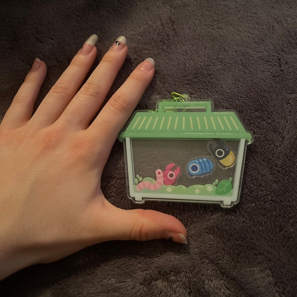 Bug Keeper 3.5 Inch Shaker Acrylic Charm Critter Keeper Keychain Nature ...