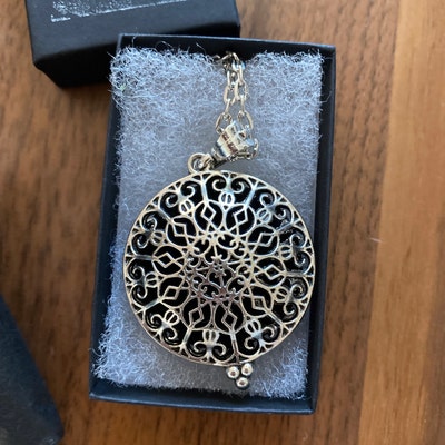 Gothic Perfume Locket 5 Felt Pads Included Scent Locket Diffuser Unique ...