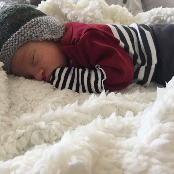 SIMPLE KNITTING PATTERNS Pdf Kids Stripy Beanie - Etsy