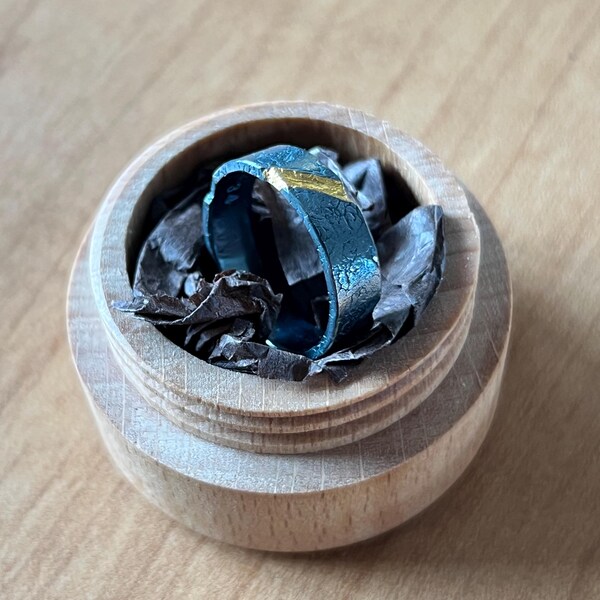 Kintsugi Band Ring | A Unique Ring That Blends the Ancient Japanese Art ...