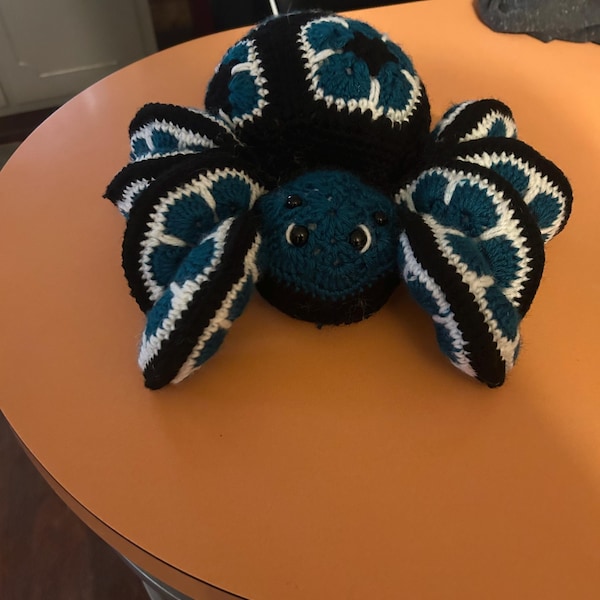 Sully the African Flower Spider Crochet Pattern, PDF, Digital Download ...