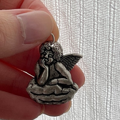 Maneki Neko Japanese Lucky Cat Amulet - Etsy