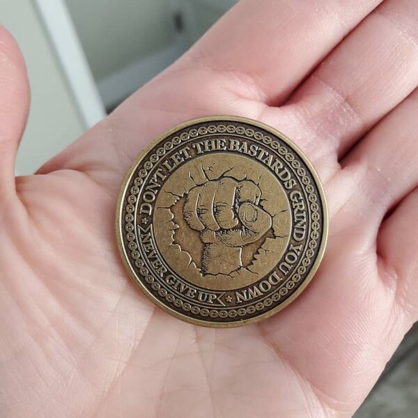 Never Give up Coin | EDC Reminder Coins | Daily Motivation Quote ...