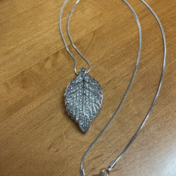 Green Four Leaf Clover Pin Brooch Created in Shiny Green Enamel Finish ...