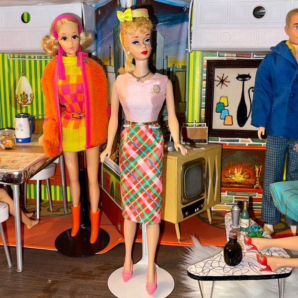 Magnetic Barbie Silhouette Brooch for 1/6 Doll Silkstone, Vintage ...