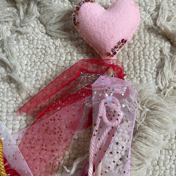 Valentine’s Day Wand//magicwand•heart Wand•woodenwand•animalwand•flower ...